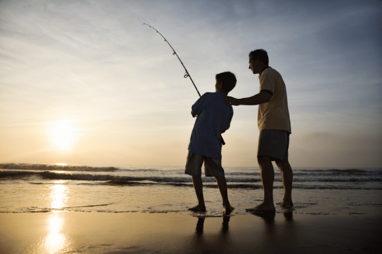 Saltwater Surf Fishing Tips (Techniques, & Tricks For Beginners)